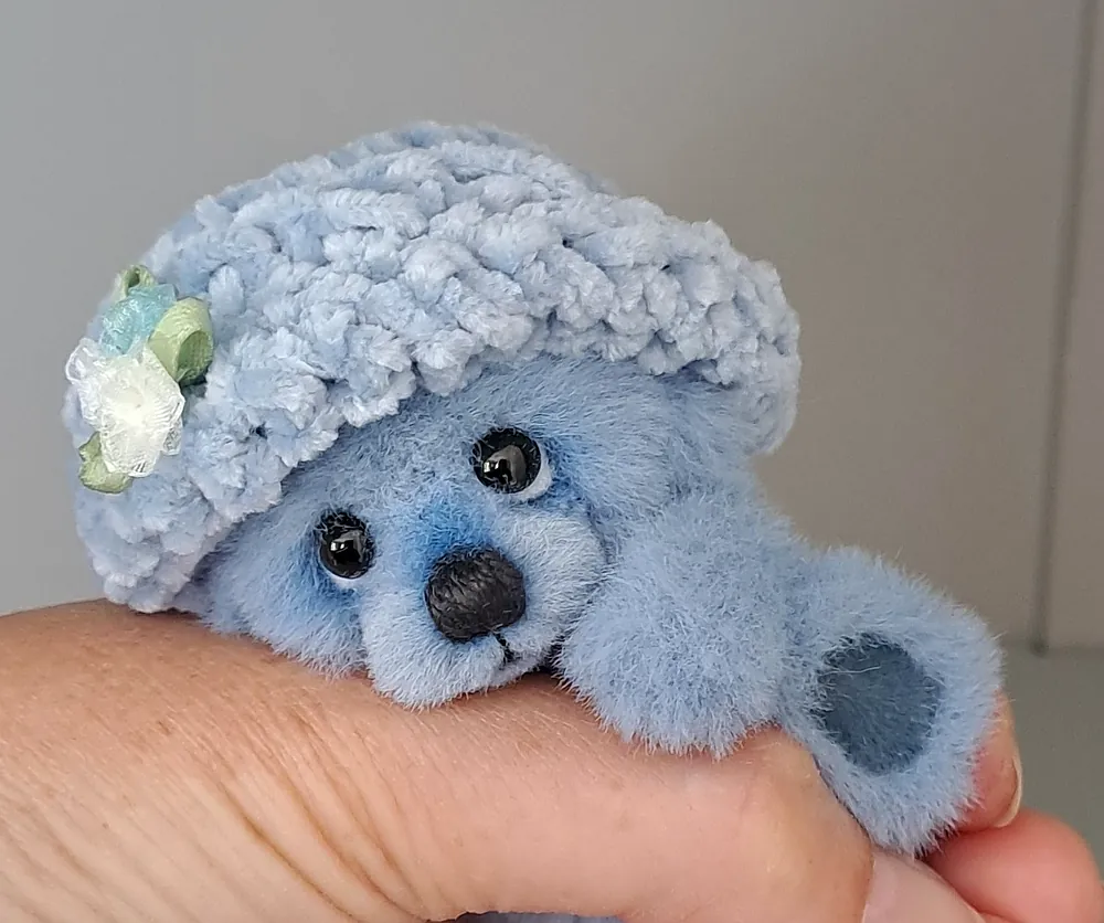 Lucinder by Jo Symon - Joxy Bears - Bear Pile