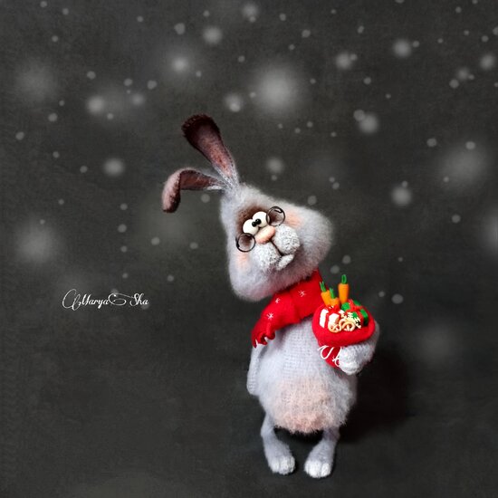 Christopher Rabbit by Мария Васильевых - Bear Pile