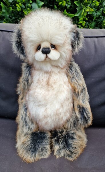 MAURICE by Kuddly Unique Bears - Bear Pile