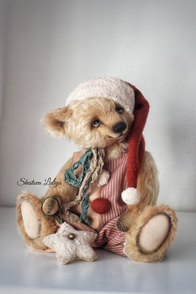 Sandy by Shestova Lidiya - Bear Pile