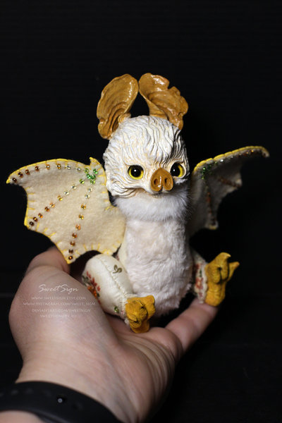 Honey Bat by Svetlana Polupanova - Bear Pile