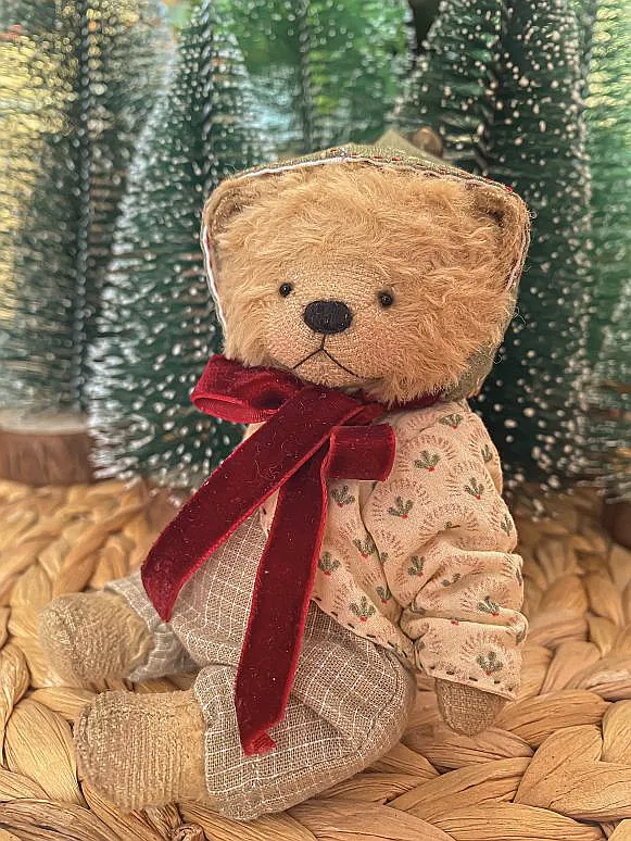 Christmas gnome by Zulfiya Saifullina - Bear Pile