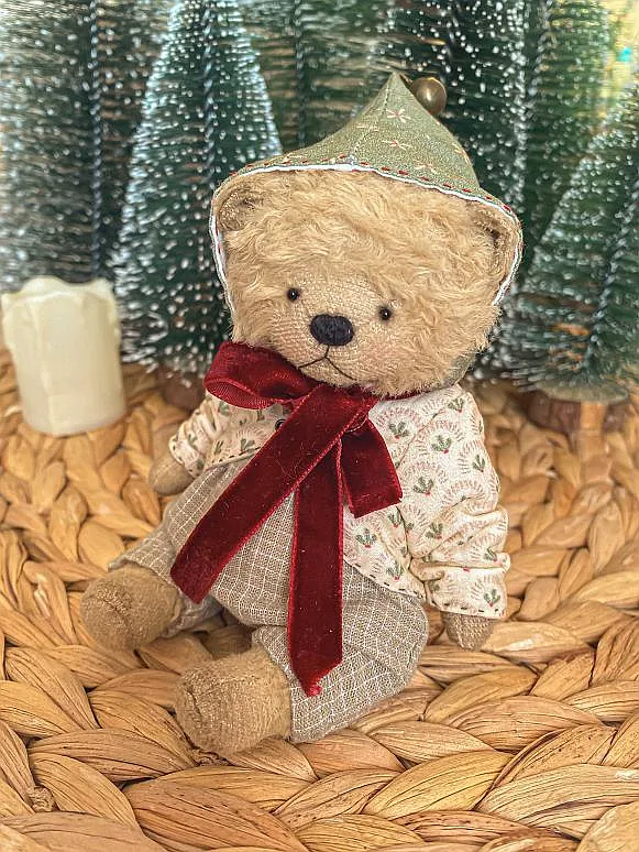 Christmas gnome by Zulfiya Saifullina - Bear Pile