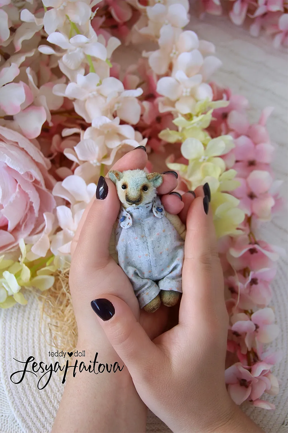 Brockie by Lesya Haitova - Bear Pile